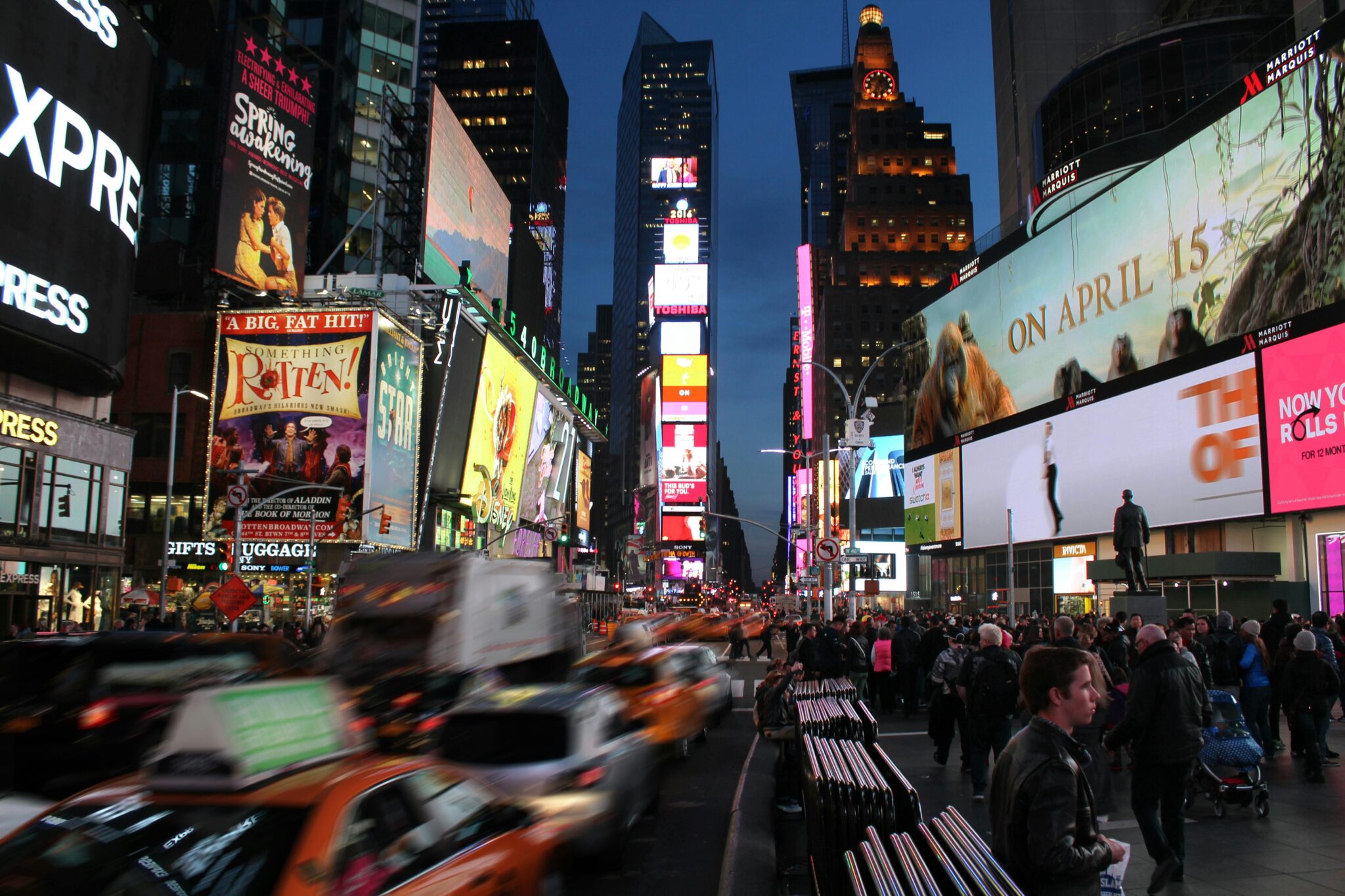 USA vs UK Advertising: Similarities and Differences - Out of Home ...